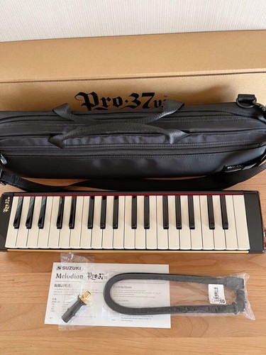 SUZUKI Melodion Alto PRO-37 V3 Keyboard Harmonica Bundle Soft Case New ...