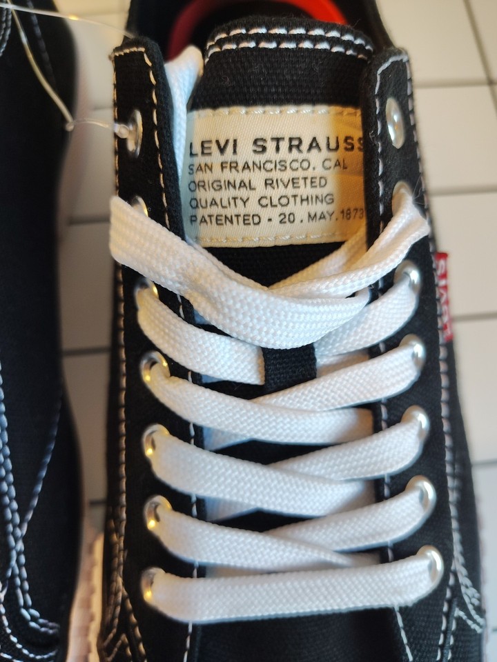 Levi's Men's Anikin Canvas Sneakers Men's Size 10 Low-Top Black Lace Up ...