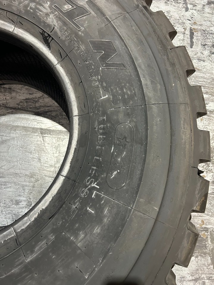 20.5-25 20.5/25 20.5x25 Atlas rock lug E-3 2star radial loader tire | eBay