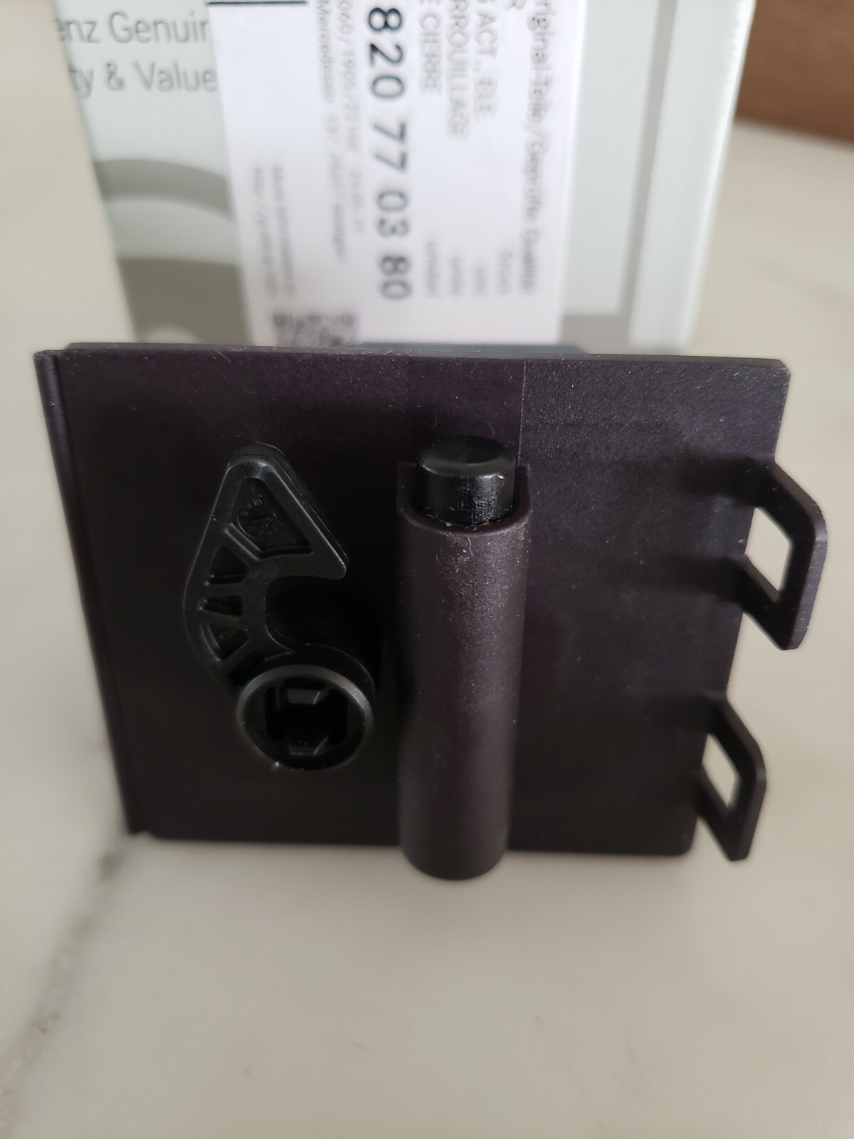 A000820770380 NEW OEM MERCEDES-BENZ AMG NEW FUEL DOOR Central Locking ...