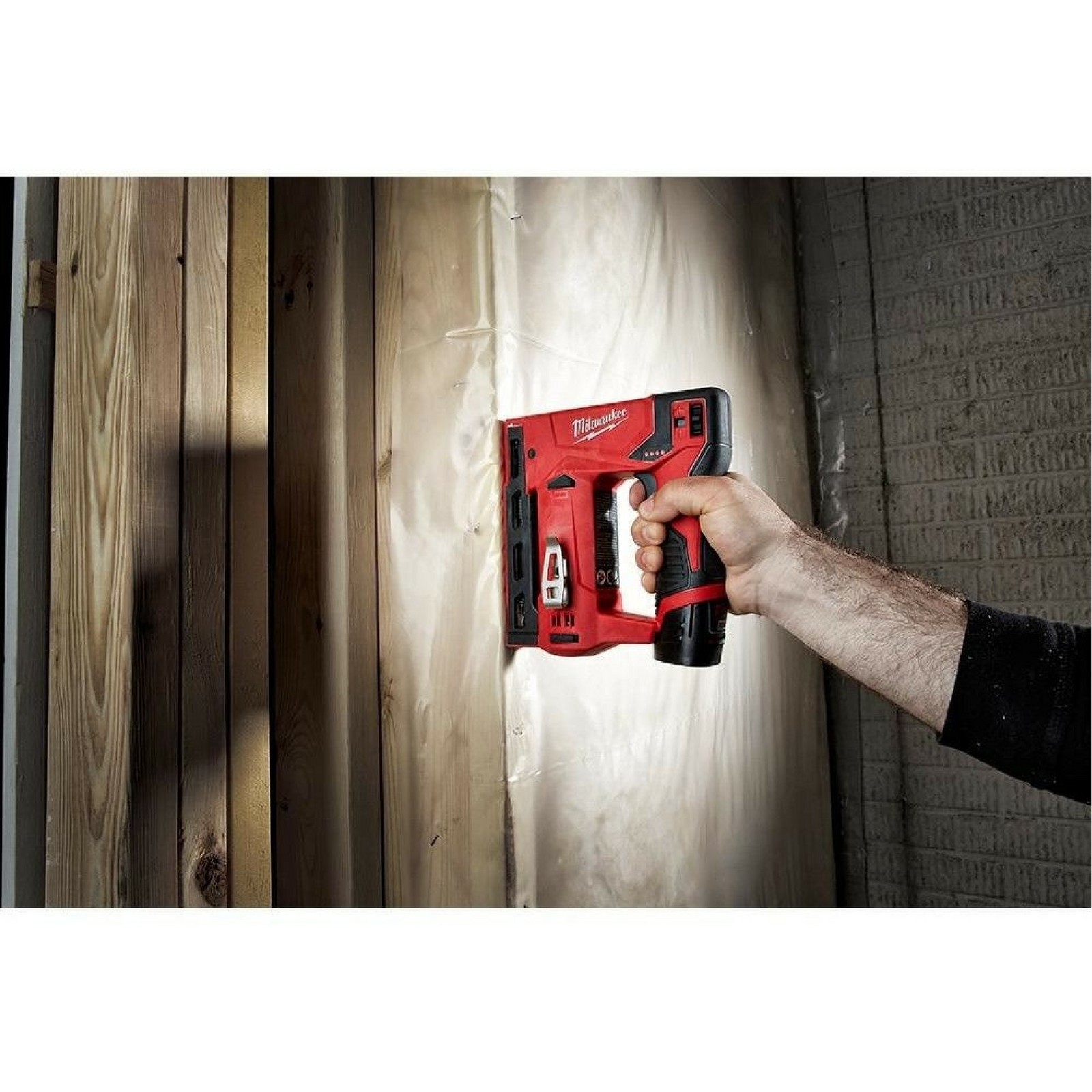 Milwaukee M12BST-0 M12 12V Cordless Crown Stapler 10mm (3/8") 12 Volt ...