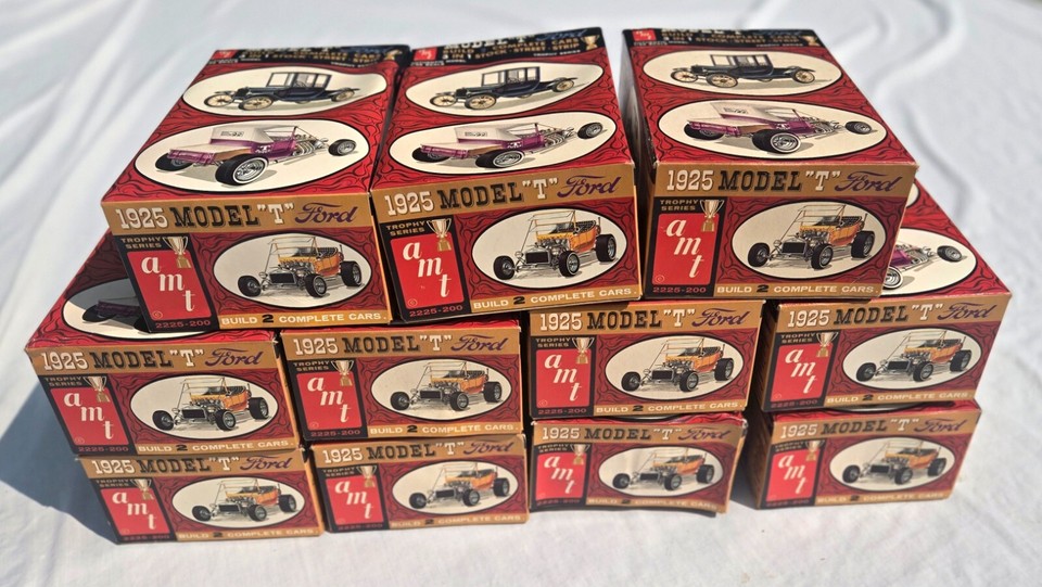 AMT - Case of 12 1925 Ford Model T/Hod Kit With Original Shipping ...
