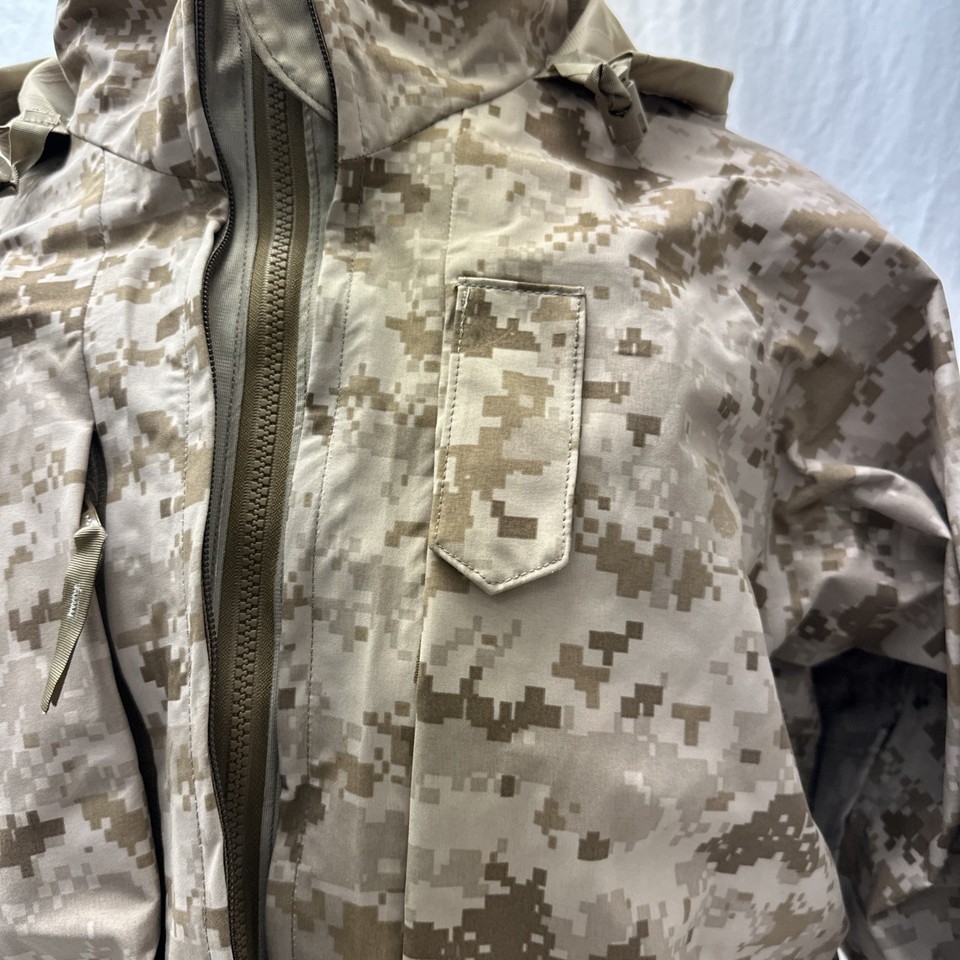 USGI US Navy GORETEX NWU Type II Desert Digital Parka Wet/Cold Medium ...