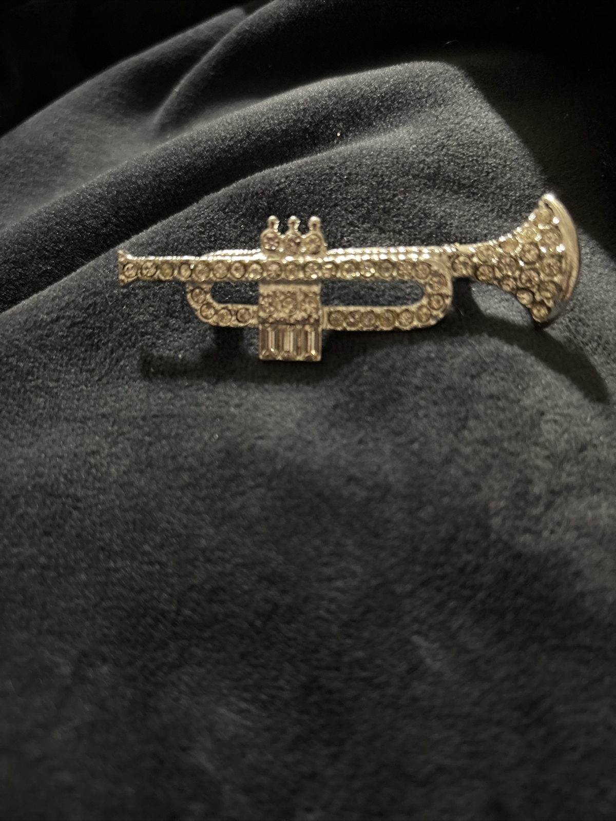 Silver Toned Rhinestone Trumpet Pin Beautiful Vintage… - Gem