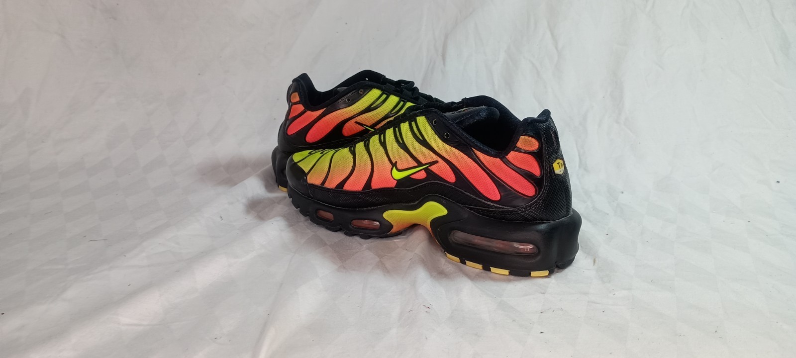 Nike Air Max Plus Tn Sunset Orange Volt Black Mens Size 7 Aq9979-001 | eBay