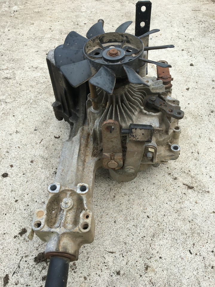 John Deere LA125 Hydrostatic Transmission Transaxle Tuff Torq 40J LA115 ...