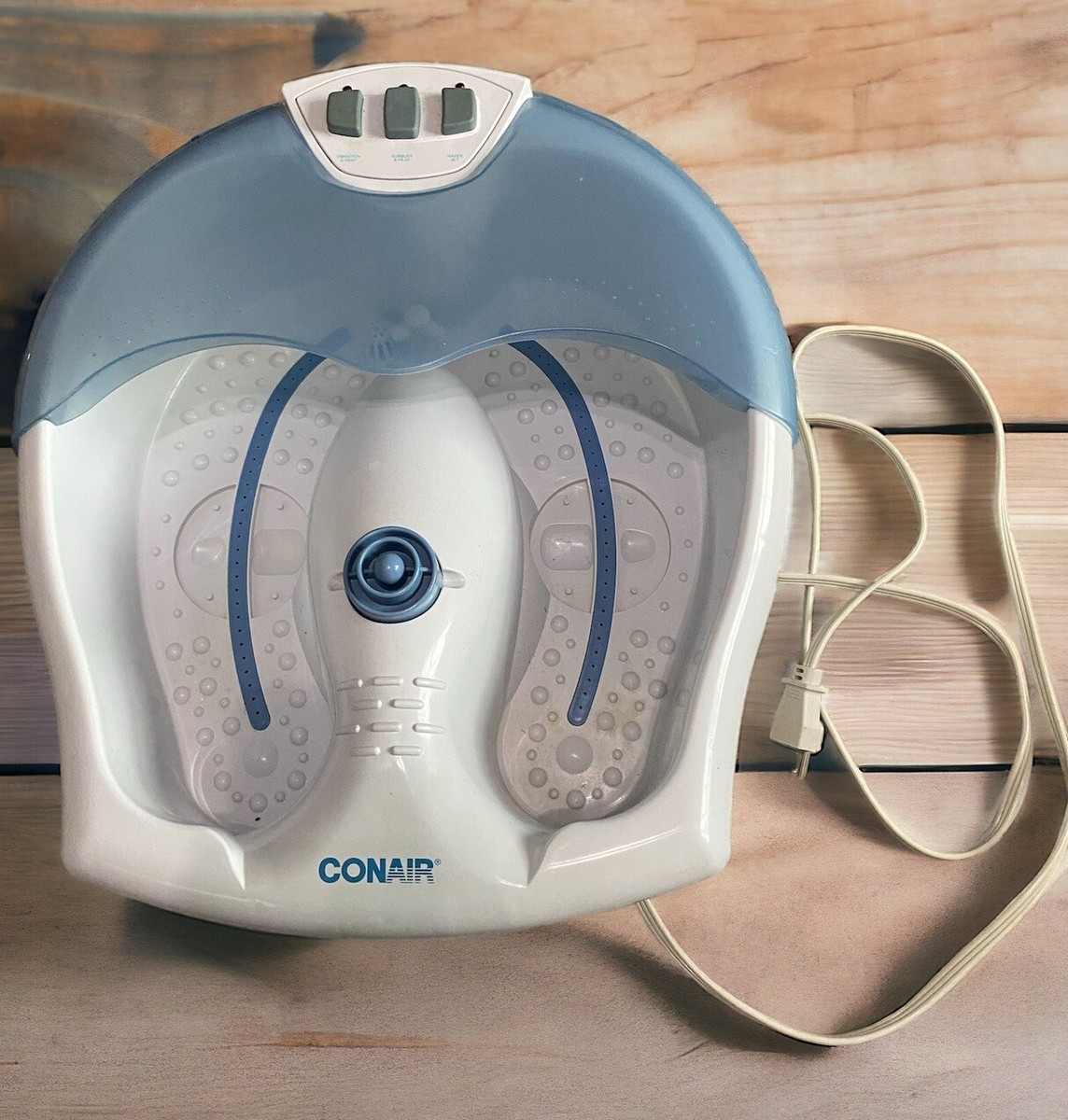 Conair Deluxe Massaging Foot Spa with Soothing Combination of Vibration ...