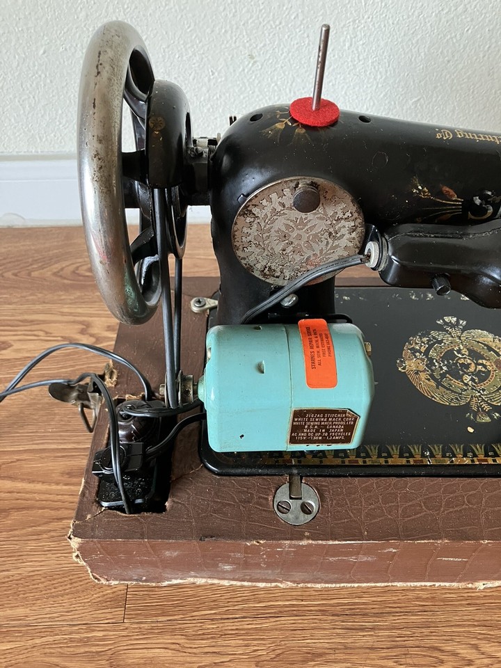 Antique Singer Model 66, 66k Lotus decals Sewing Machine With Case | eBay