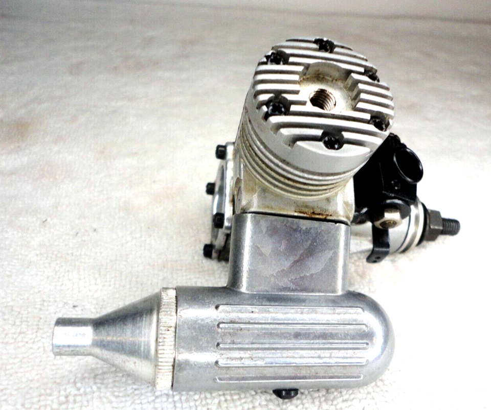 LOT of 3 Vintage Early Control Line Airplane Engines two FOX 15 & VECO ...