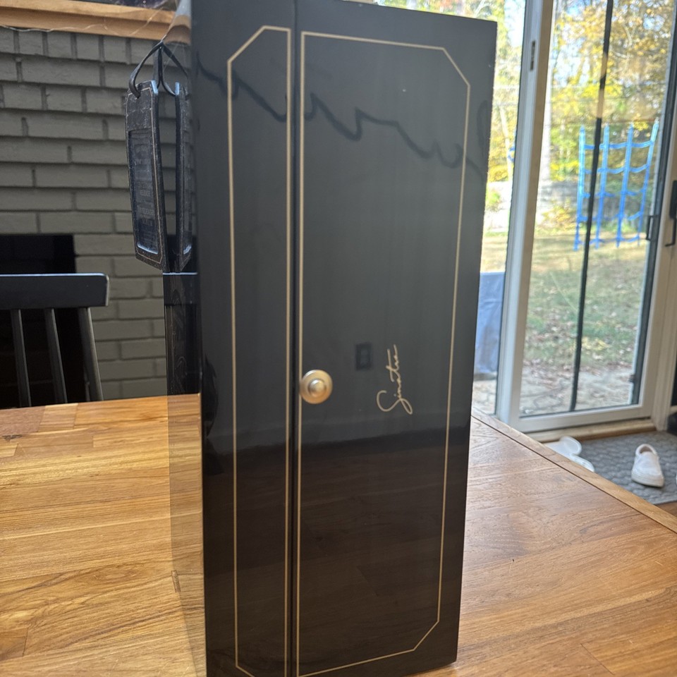 Collectible Jack Daniel’s Sinatra Century: Bottle, Book, Hang tag, Case ...