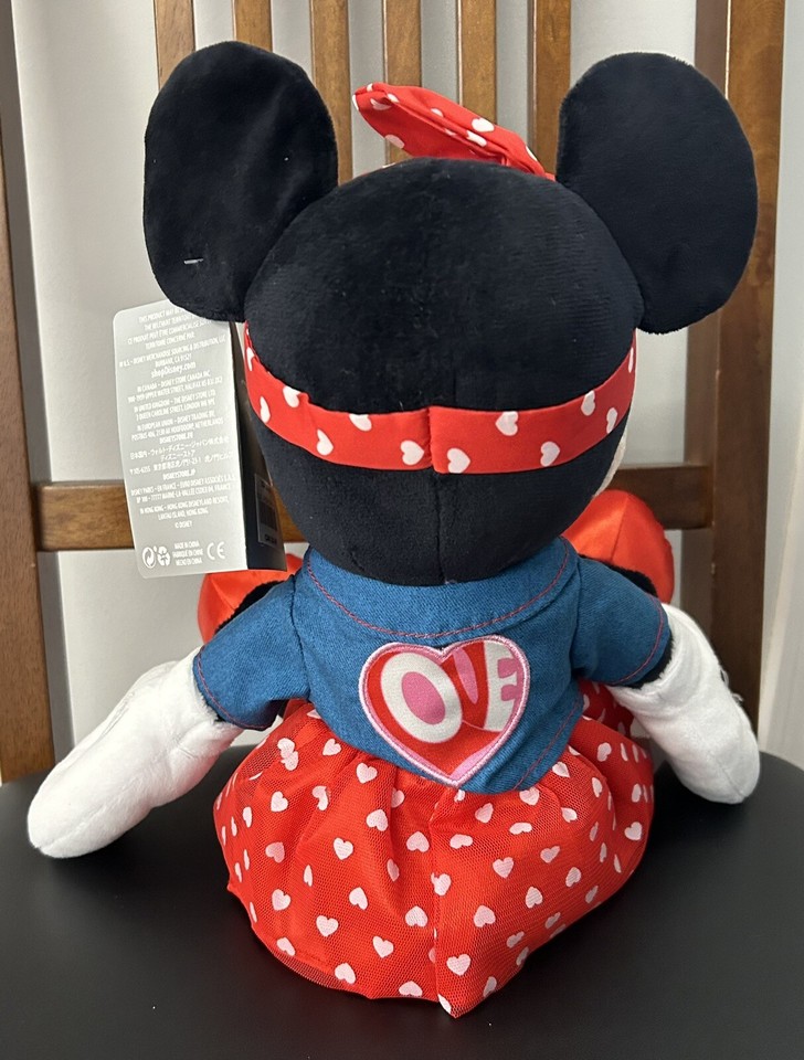 NWT 2021 Disney Store Minnie Mouse Medium 16" Heart Themed Plush | eBay