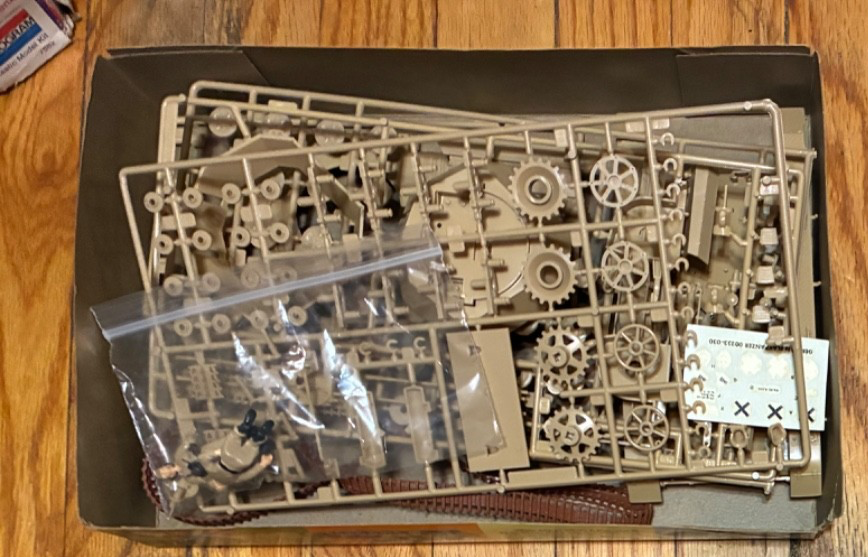 MONOGRAM 7582 Ger. OSTWIND FLAKPANZER IV-37mm!! Has SHEP PAYNE DIORAMA ...