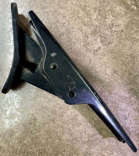 Peterbilt Exhaust and Fairing Bracket 20-16128 / 14264AA *Ready To Ship ...