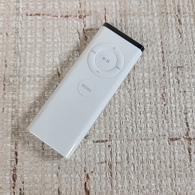 New Wrapped GENUINE APPLE A1156 REMOTE CONTROL | eBay