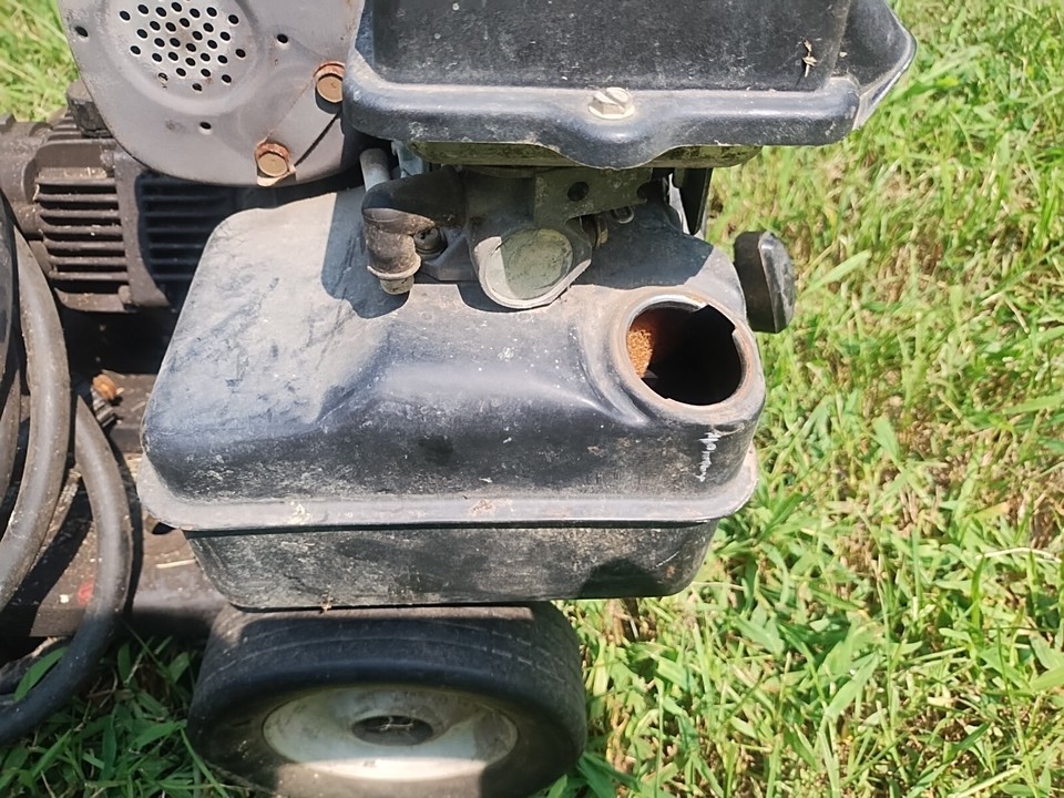 Nice Used OEM 5 HP Briggs and Stratton Gas Tank ONLY Excellent ...