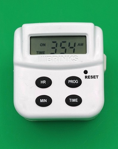 🔥Brinks Digital Timer Wall Plug-In Outlet 500W Programmable LCD Screen 44-1020 | eBay
