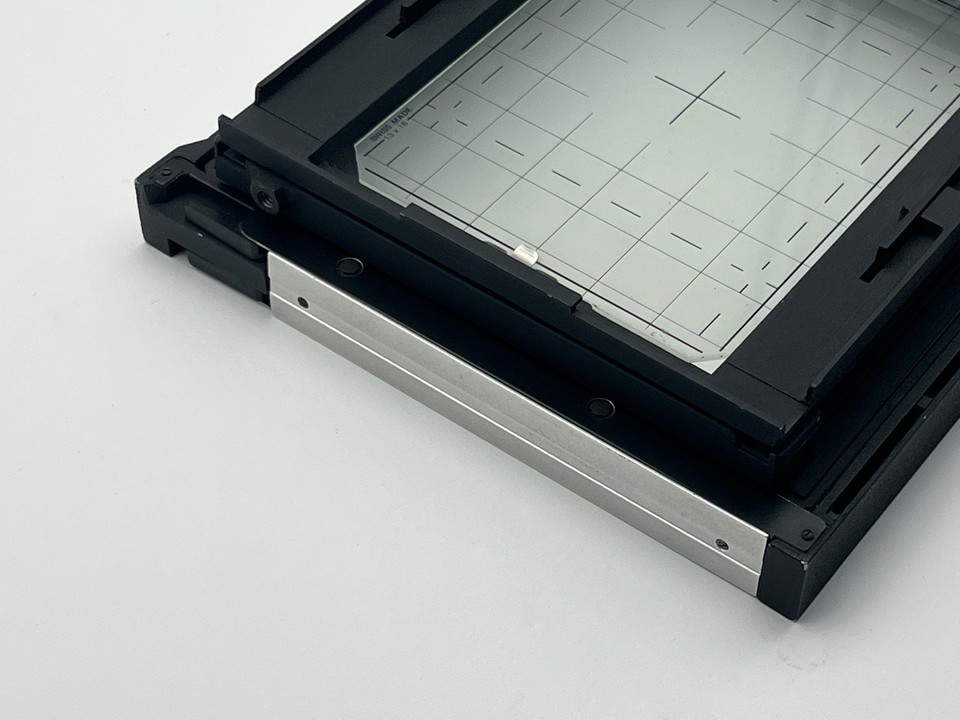 Sinar 5x7 back with ground glass + Sinar Digital Auto Nikon F Lens 556. ...