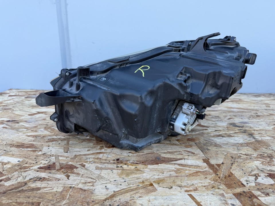 RIGHT PASSENGER HEADLIGHT COMPLETE 81140-24180 LEXUS RC350 200 (2015 ...
