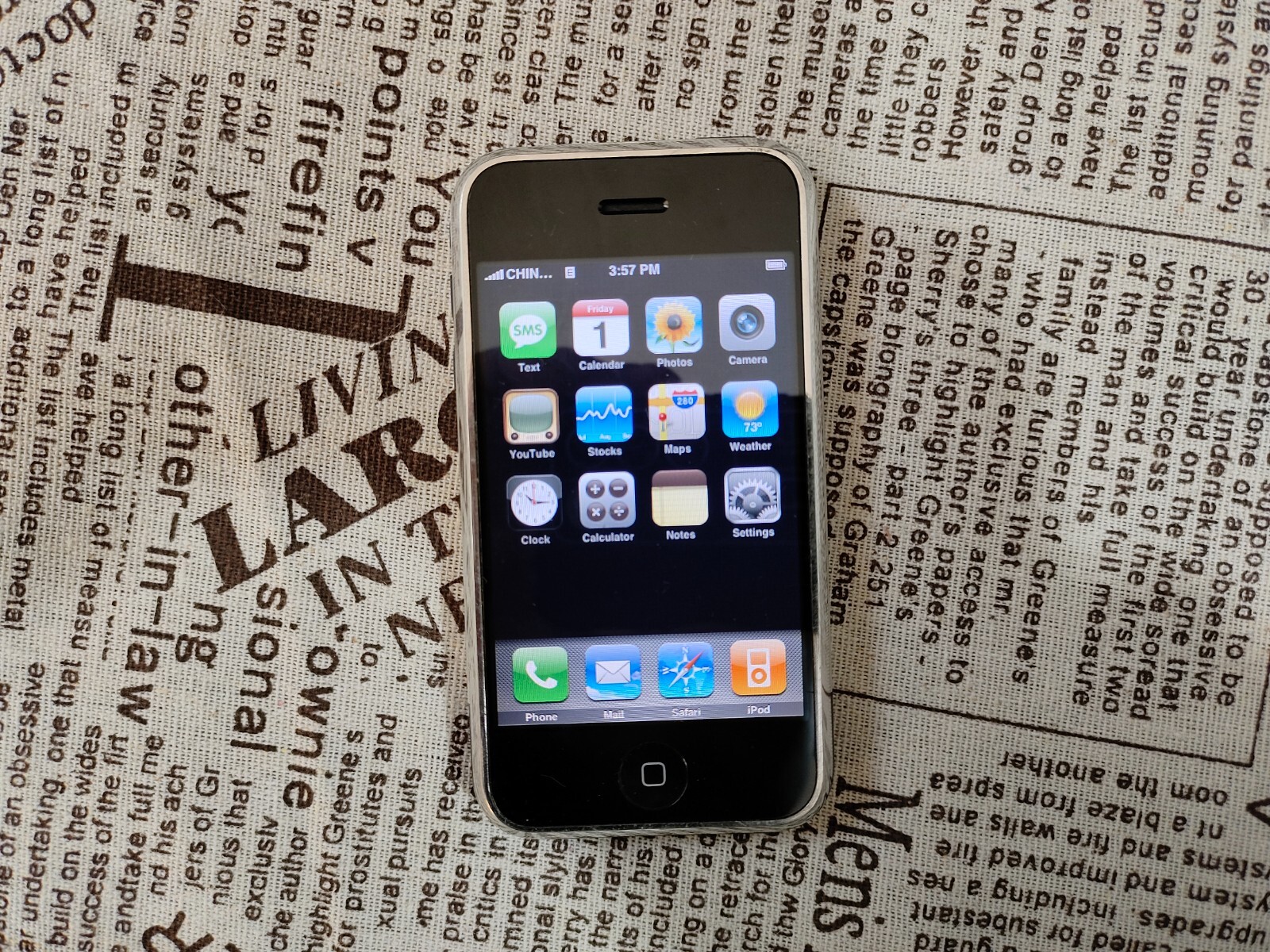 Apple iphone 1st gen(iphone 2G)8GB A1203 ios 1.0 IMEI4279 Perfect ...