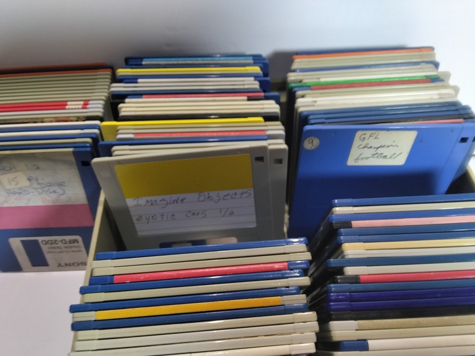 *Clearance* Lot of ~163 3.5 Floppy Disks Commodore Amiga 500 600 1200 ...