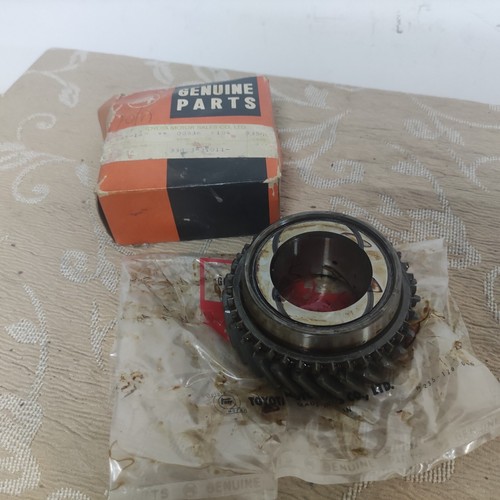 NOS TOYOTA トヨタ TRANSMISSION 2nd GEAR CORONA RT RX CROWN MS RS CELICA ...