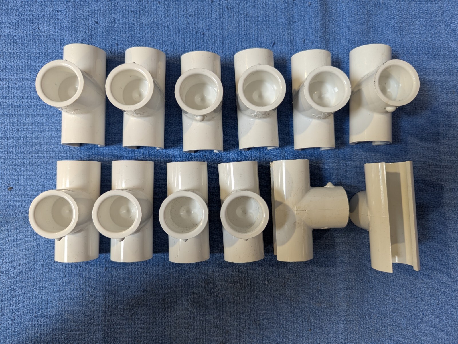 #463-005 PVC SCH40 SNAP SADDLE TEES 1/2" SNAP x 1/2" SLIP 12PK DURA | eBay