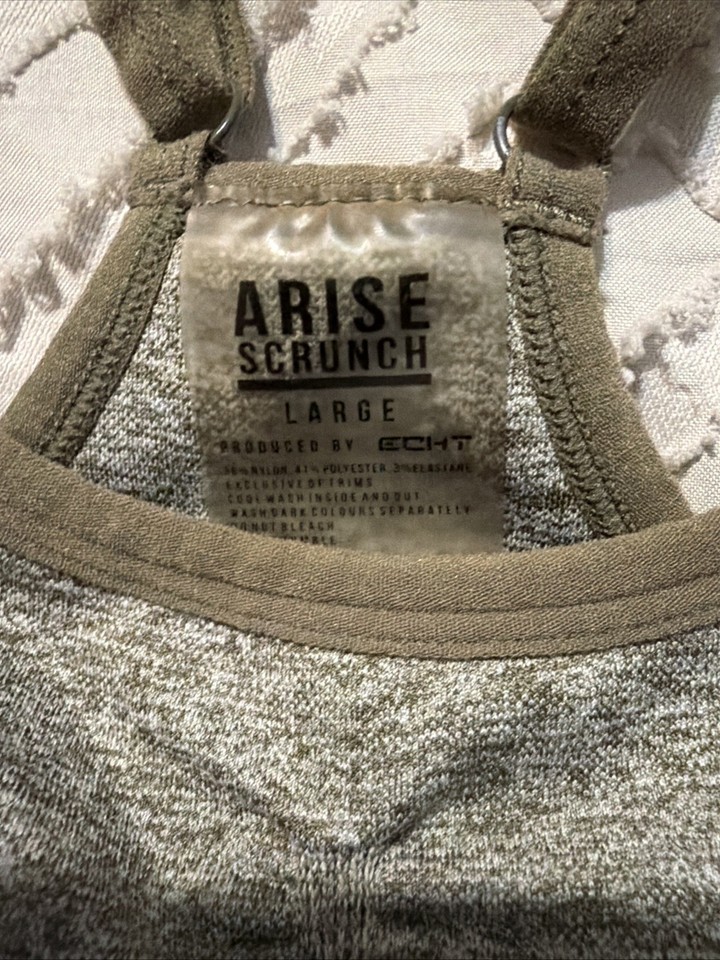 ECHT Women's Medium Arise Scrunch Sports Bra Green Grey Logo Band ...