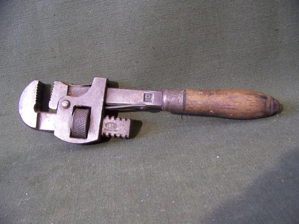 Good Condition Old Antique PEXTO -Peck, Stow & Wilcox 10" pipe wrench ...
