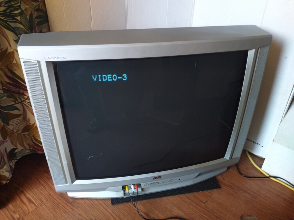 JVC D-Series AV-32D303 32" Curved Screen CRT TV RetroGaming Television ...