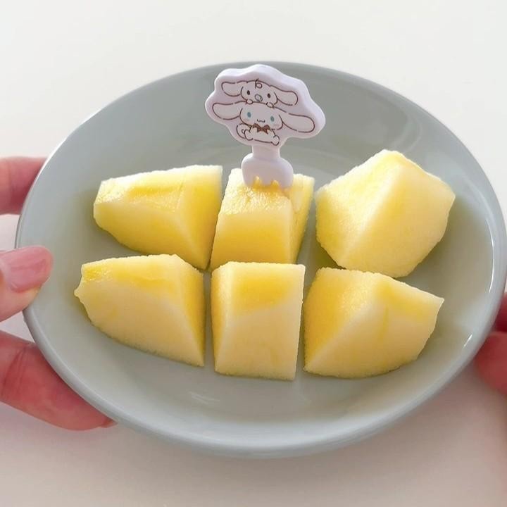 Sanrio Hello Kitty Cinnamoroll Pompompurin Bento Food Picks 2-Piece Set ...