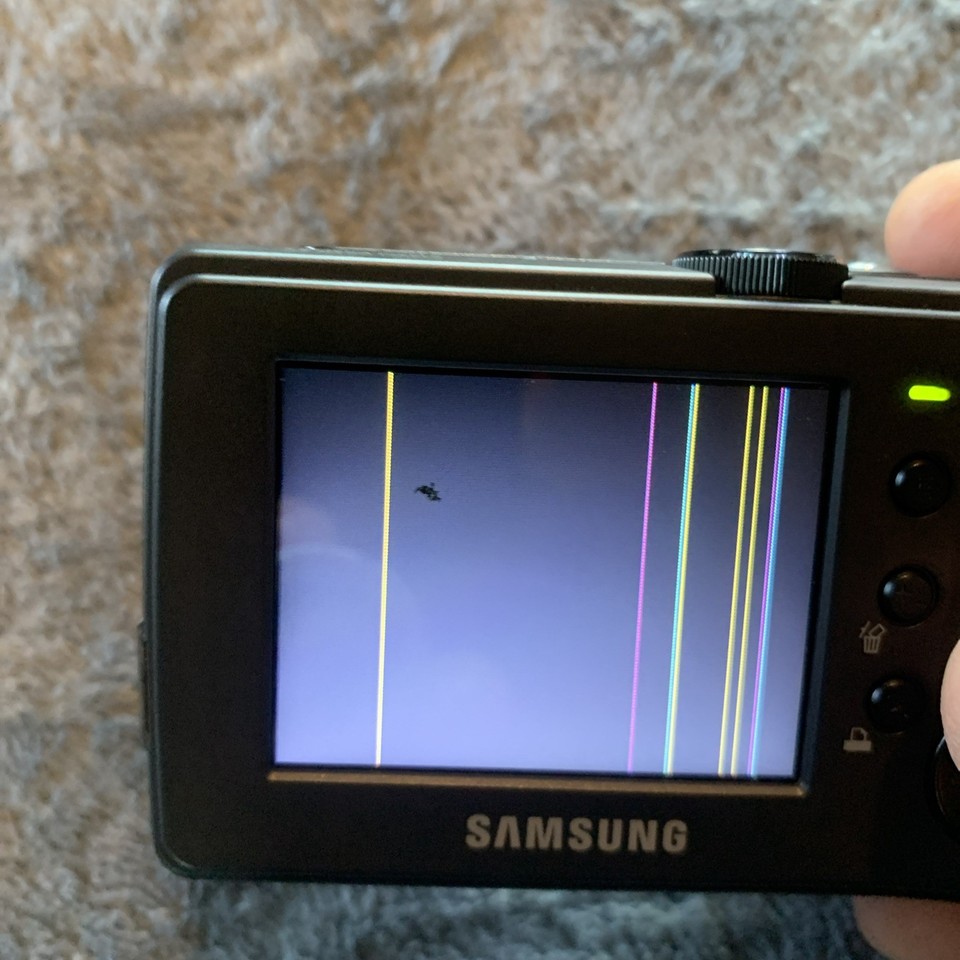 Samsung S730 7.2MP Compact Digital Camera - Black - READ - FREE SHIP ...