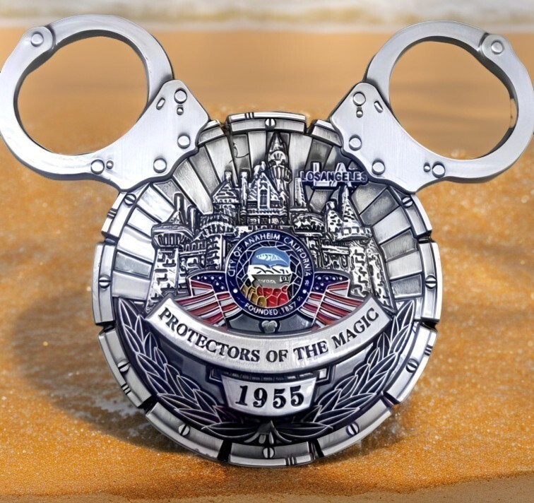 🔥Disneyland Mickey Ears Maroon Disney Challenge Coin U.S. Secret ...