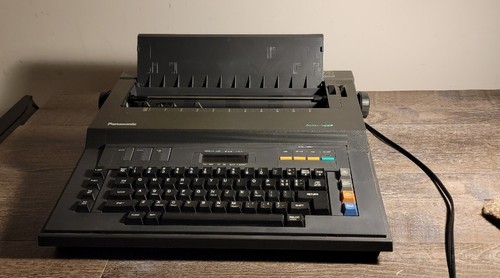 Working Panasonic Electronic Typewriter RK-T32 Accu-Spell | eBay