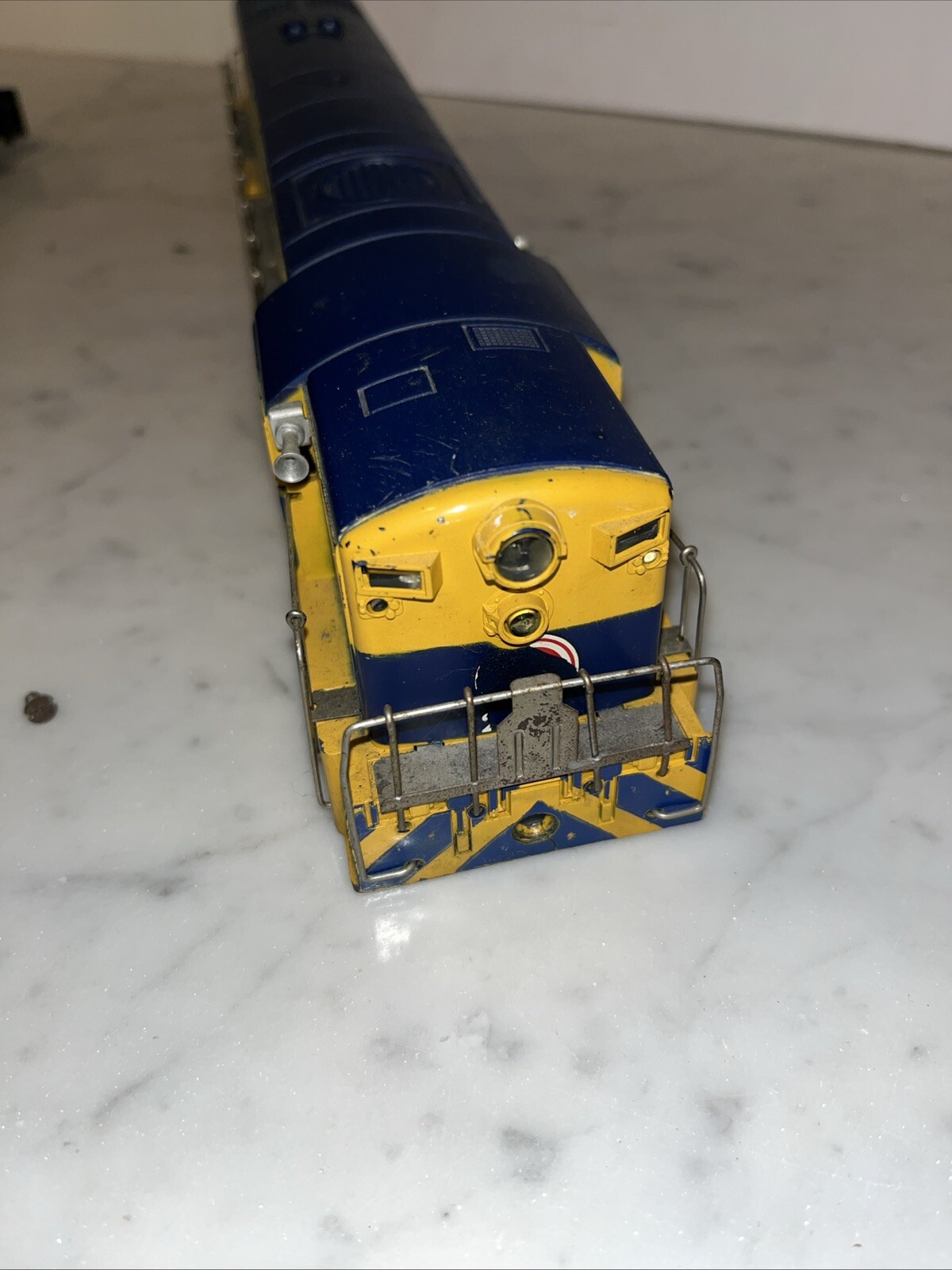 POSTWAR LIONEL 2322 VIRGINIAN, FM TRAIN MASTER DIESEL | eBay