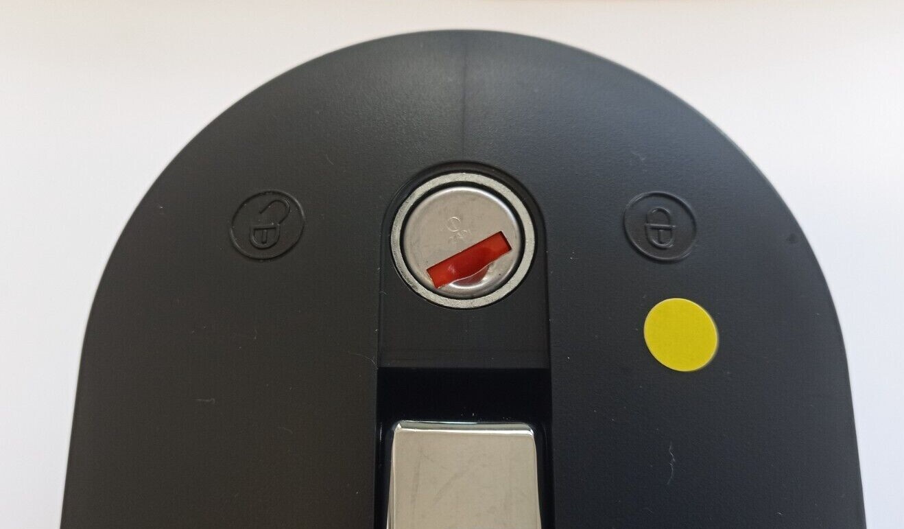 Dometic Bailey Swift Autotrail Lock Handle R/H with Barrel Keys ...