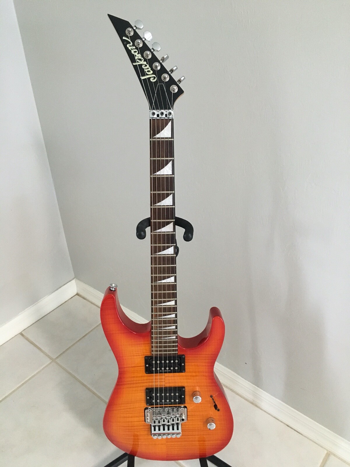 1999 Jackson Profession Reverse Headstock Guitar - Road Runner hard ...