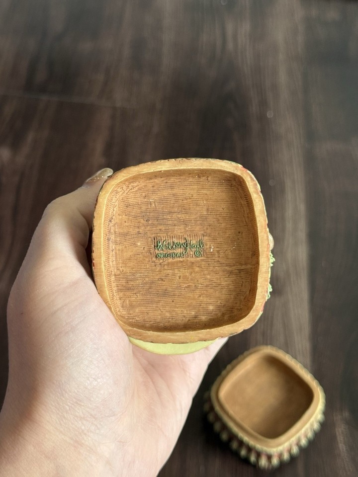 Vtg Willow Hall Hat On Ottoman Trinket Box 3” | eBay UK