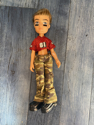 Bratz Boys - Play Sportz Fumbling Football Cameron | eBay