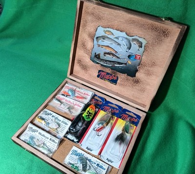 Vintage lot of 8 Mepps Fishing Lures in wood box | eBay