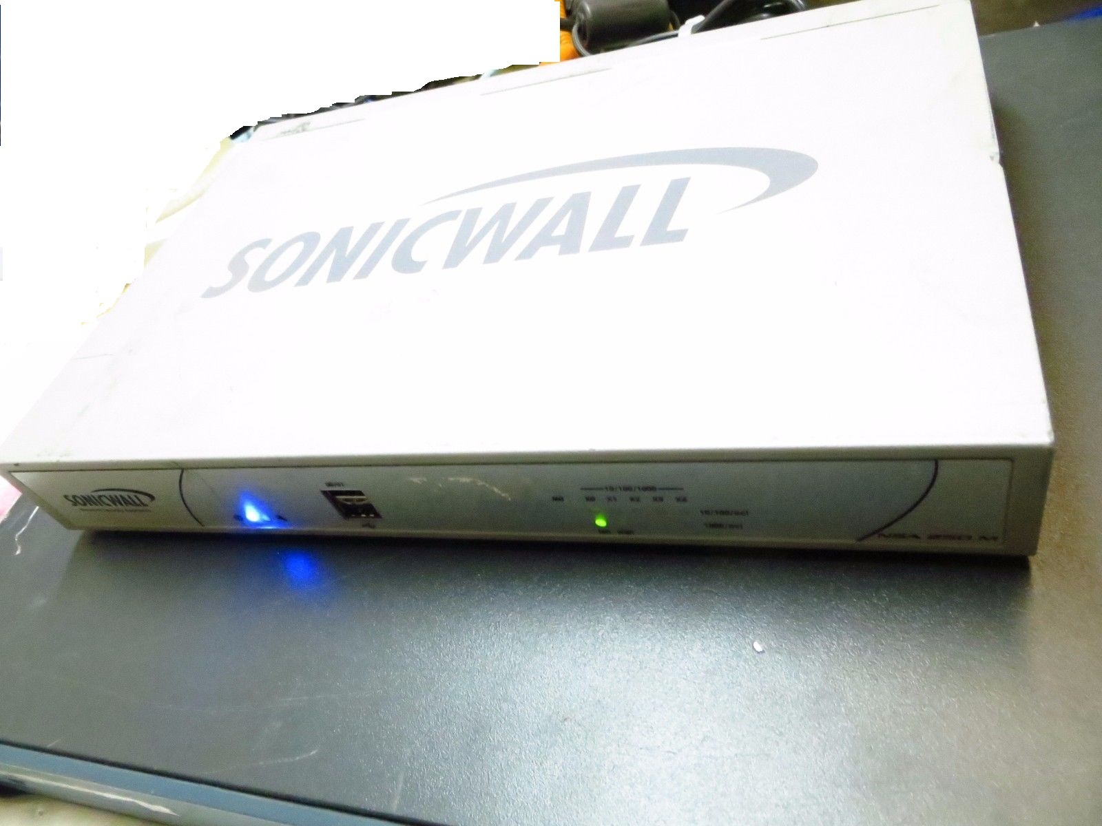 Dell SONICWALL NSA 250M W/8 GVC L. NETWORK SECURITY APPLIANCE Tested ...