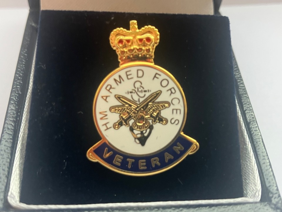 HM Armed Forces Veteran Enamel Pin Badge Boxed Worcestershire Medal ...