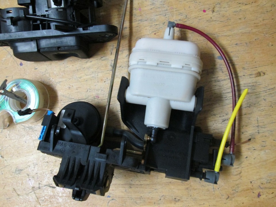 00-02 Mercedes Benz W220 S430 S500 Rear Trunk Lid Lock Latch Actuator W ...