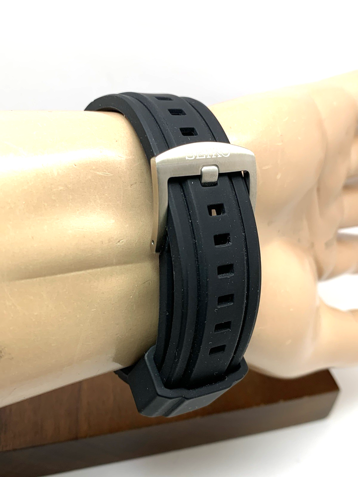 Seiko Men's Watch SSB347 Quartz Chronograph Black Dial Rubber Strap ...