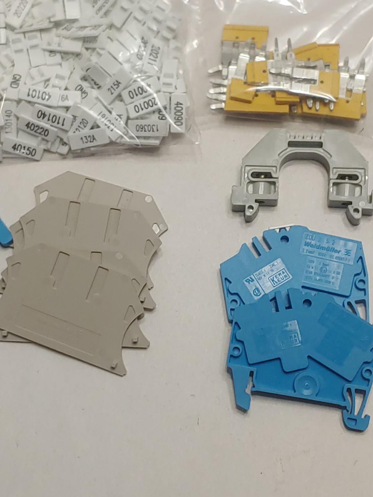 Lot of over 40 pcs , Weidmuller WDU 4 , ZDU 2.5-2 EK 2.5/35 Terminal ...