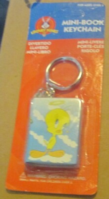 1998 Looney Tunes TWEETY bird Mini Book keyring key chain keychain 1.75 ...