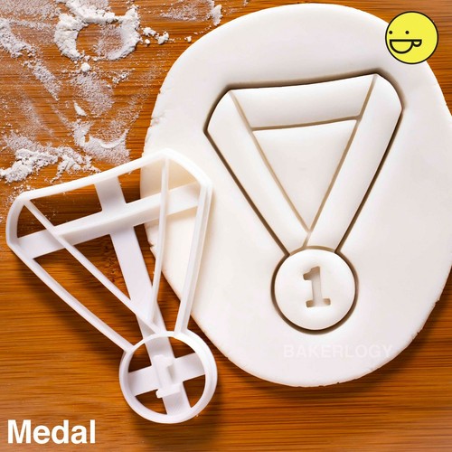 Set of Trophy & Medal cookie cutter | championship champion winner ...