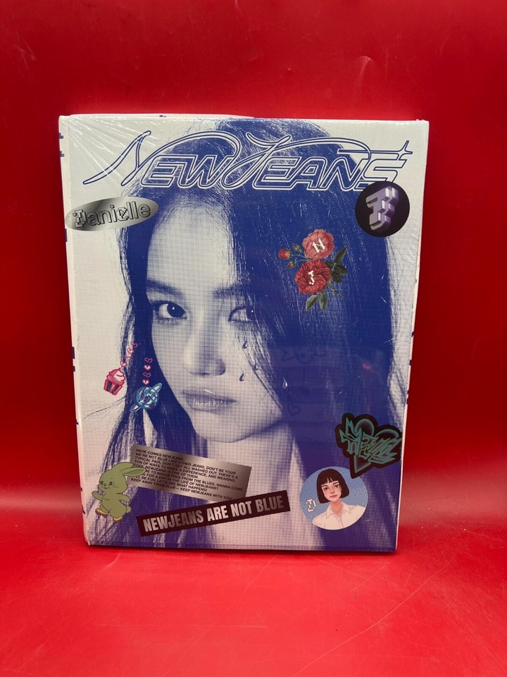 NewJeans 1st Ep "New Jeans" (CD, 2023) BlueBook- 6 VERSIONS | eBay