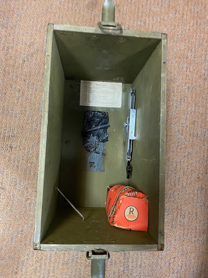 OA) Vintage United States Army Signal Corps Projector PH-222-C with ...