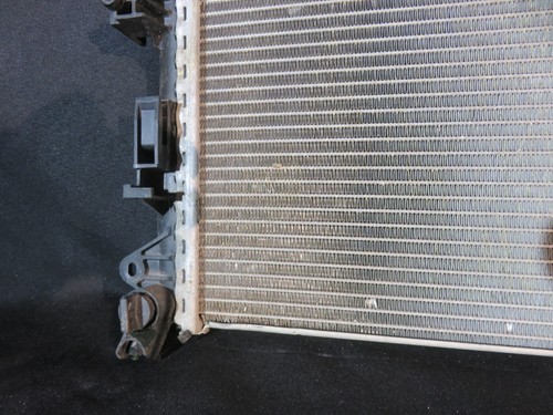 Mercedes Benz C300 Engine Cooling Radiator 17 20 A0995002103 W205 M274 ...