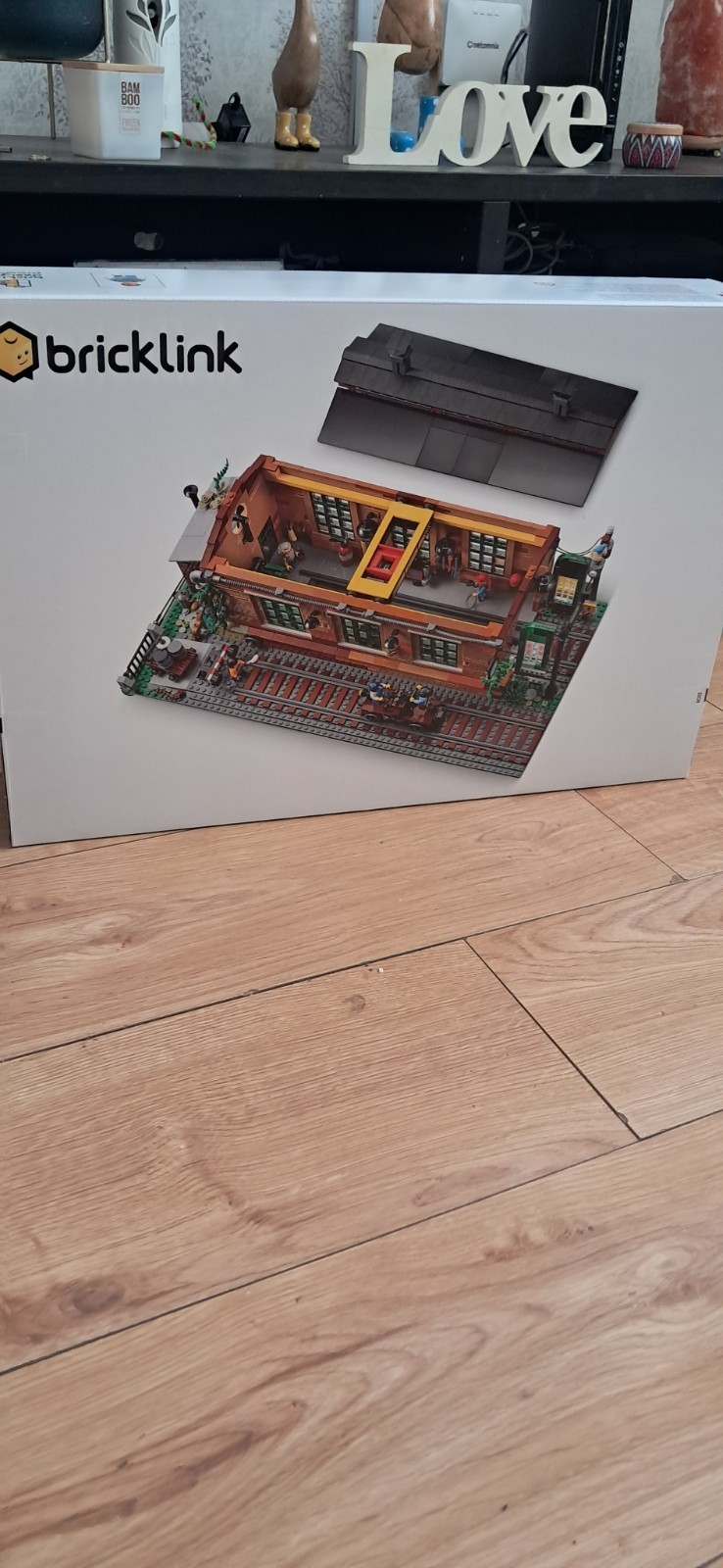 Lego Old Train Engine Shed Bricklink Designer Program - New & Sealed ...